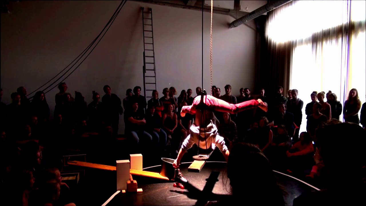 Upside Down – Circus and Performance Art